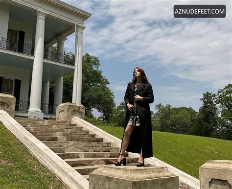 Emily Brinks Feet Aznudefeet