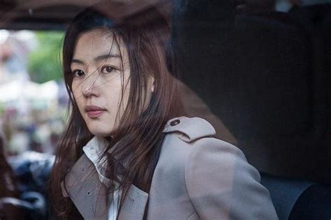 “omg I Won” Jun Ji Hyun And Kang Dong Wons Fans React To News Reports That The Actors Might