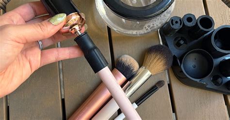 Amazon Ricris Makeup Brush Cleaner Dryer Machine Review