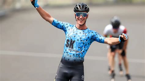 Dijkstra Slaat Dubbelslag In Heerde Nu Moest Het Gebeuren Schaatsennl