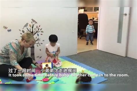 没有自己孩子的外国夫妇第一次领养就要了 个一个比一个可爱 夫妇 外国 孩子