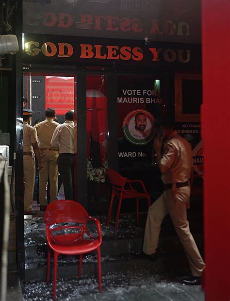 Mumbai Sena Ubt Ex Corporator Shot Dead On Social Media Live Accused Kills Himself Mumbai