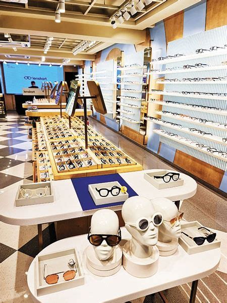 Evolution Of Eyeglasses Infographic