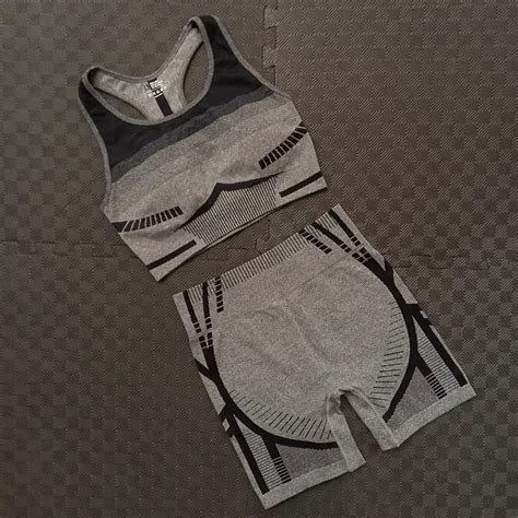 ست اورجینال نیمتنه و شرتک سیملس سفارش اروپا ورزشاپ