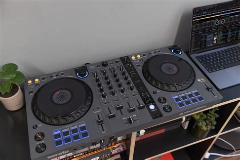 Ddj Flx6 Gt B Stock