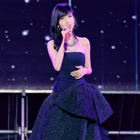 57歲周慧敏ig晒新髮型極度震撼 玉女掌門人破格造型嚇窒網民 Uhk 港生活