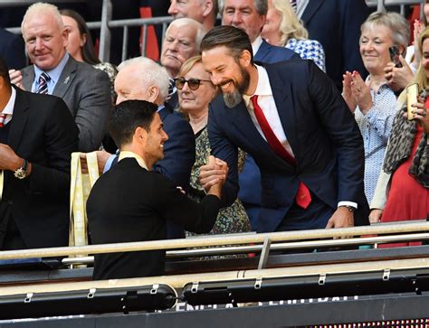 Arsenal Fans Send Clear Transfer Message To Josh Kroenke With New