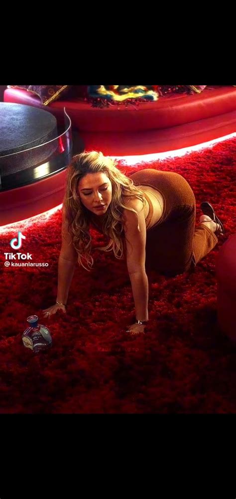 Madelyn Cline Rmadelynclinehot