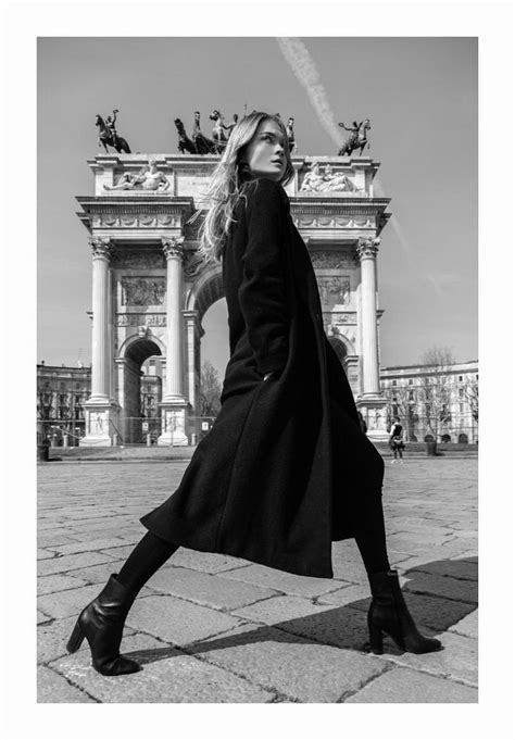 Amber Van Unen Mega Model Agency