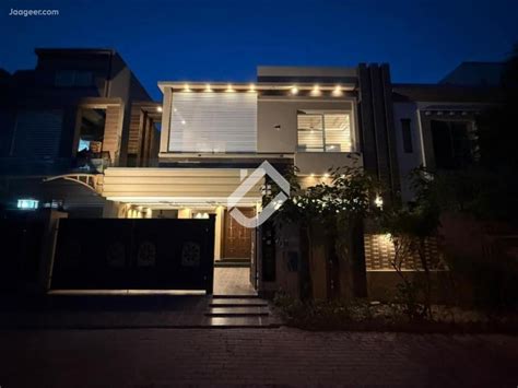 10 Marla House For Sale In Bahria Town Lahore