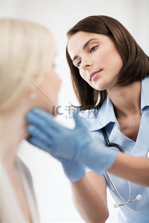 整形外科医生或医生与病人高清摄影大图 千库网