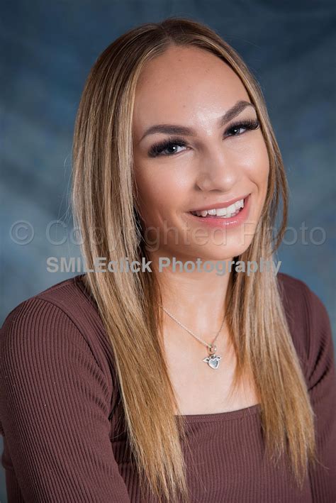 Chloe Headshots 2022 Clients Photos Smileclick Photography