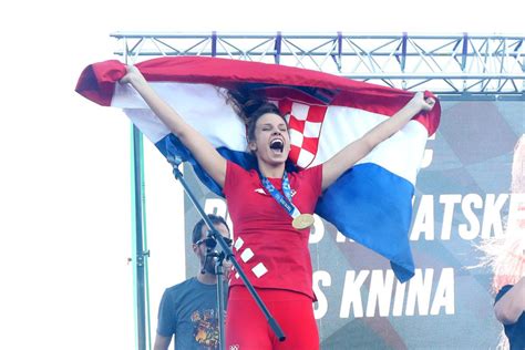 Senzacionalna Matea Jelić Razbila Konkurenciju I Uzela Zlatnu Medalju