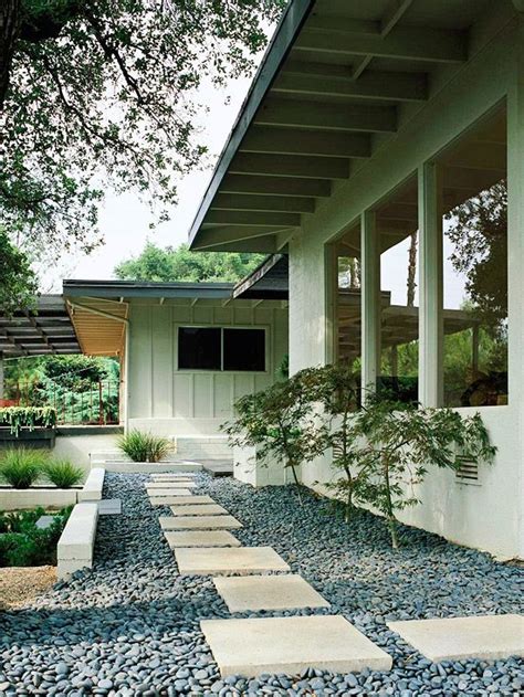 Japanese Style Front Yard