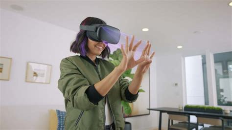 Developer Showcases A Smooth Transition From Hand To Controller