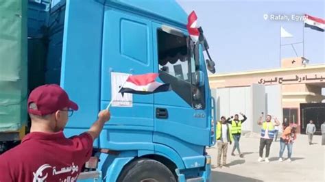 Second Aid Convoy Enters Gaza As Supplies Run Low Au