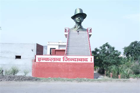 Bronze Statue Artist In India